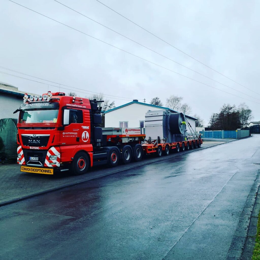 Genehmigungsservice - Transportbegleitung - Schwertransporte
