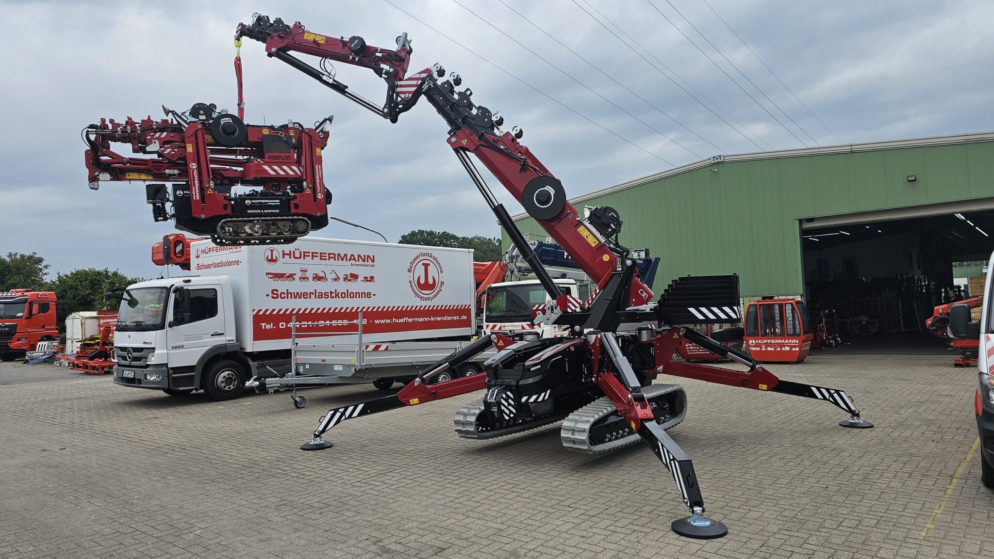 Minikran mieten von Hüffermann - Hoeflon Kompaktkran C30e, C6e